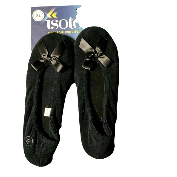 isotoner | Shoes | Womens Isotoner Slippers Size 9 21 12 Black | Poshmark